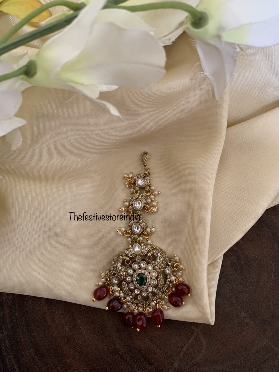 Victorian maroon drops tikka - The Festive Store