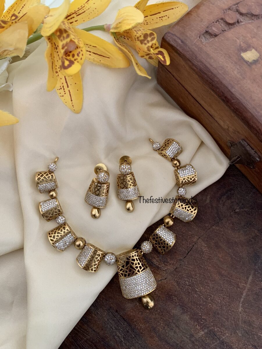 Blocks Ad The Festive Store