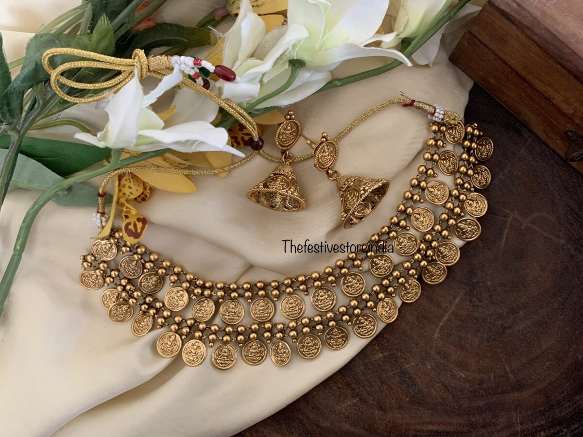 Premium polish Kaasu necklace set with a twist - The Festive Store