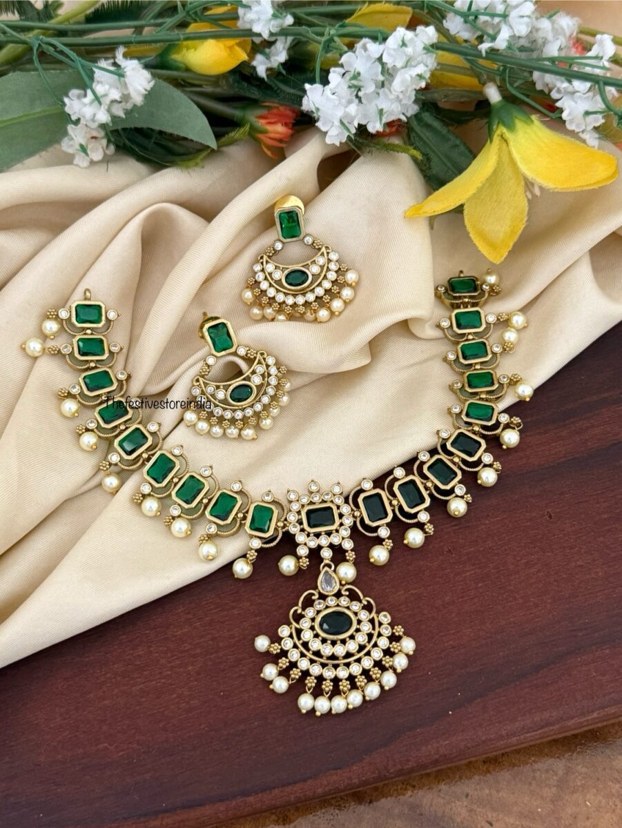 Blocks Emerald/Green attigai set with chandbali - The Festive Store