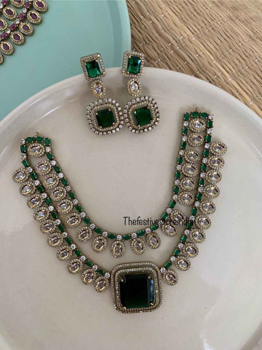 2 layer green victorian necklace set - The Festive Store