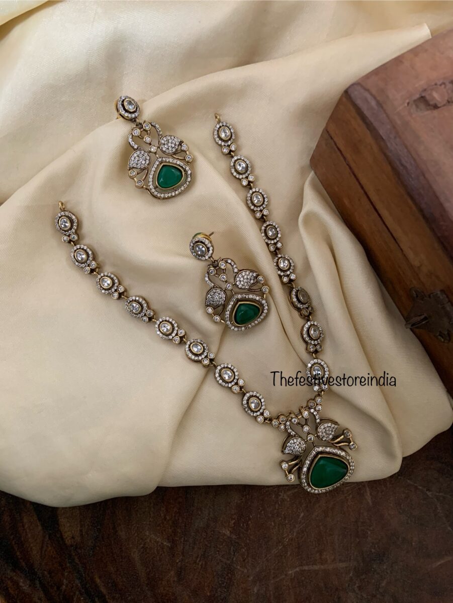 Designer emerald stone victorian necklace set - The Festive Store