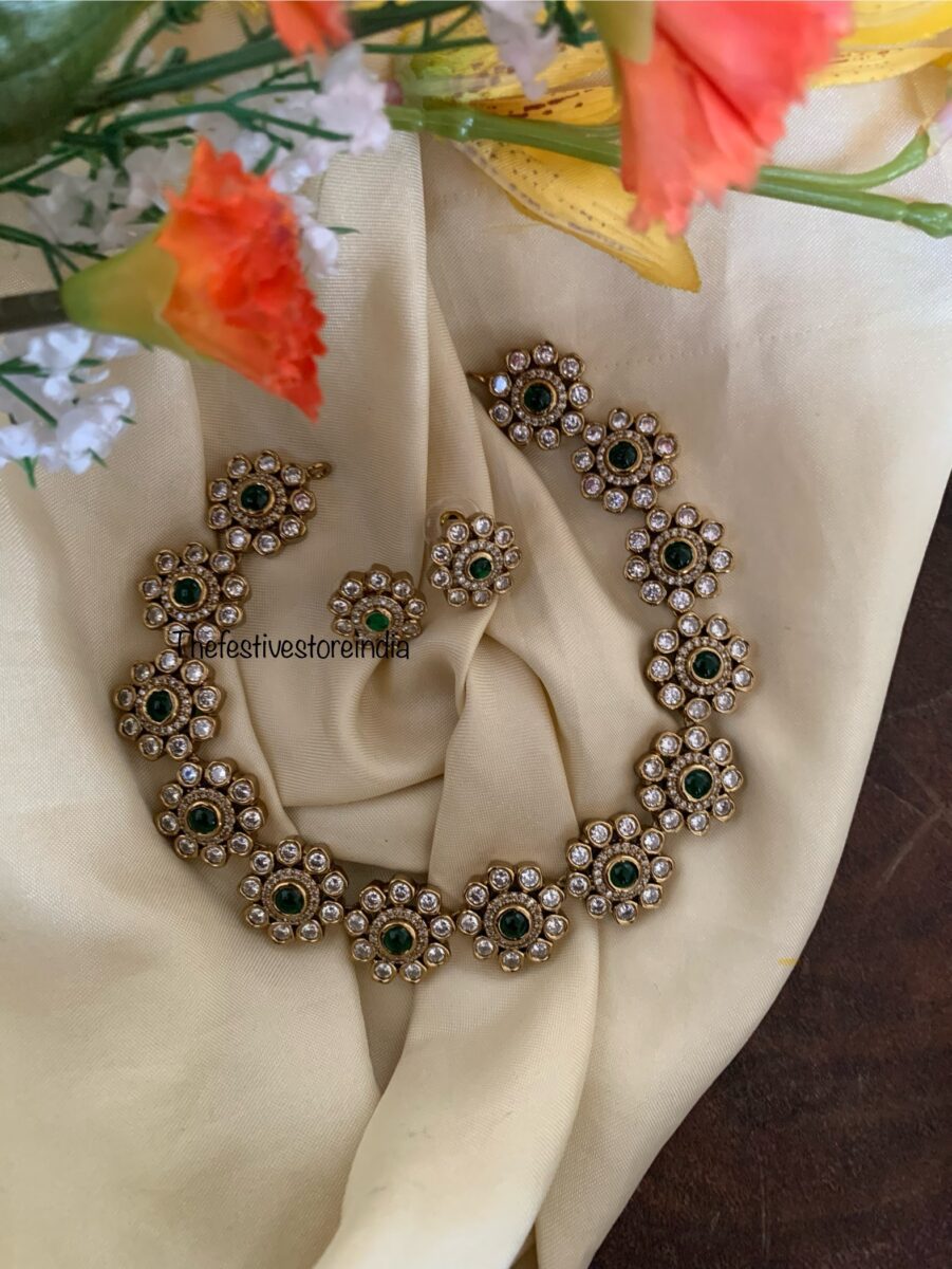 Floral green Victorian necklace set - The Festive Store