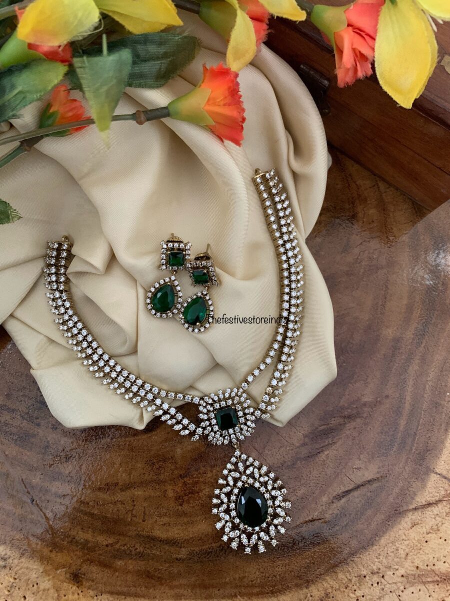 Budgeted 2 layer Victorian necklace set - The Festive Store